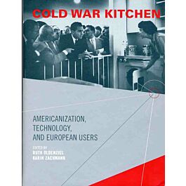 Architectura & Natura - Cold war kitchen